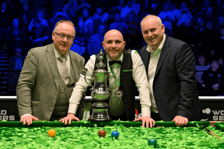 Joe Perry wins the 2025 Seniors British Open in Derby | The WPBSA World ...